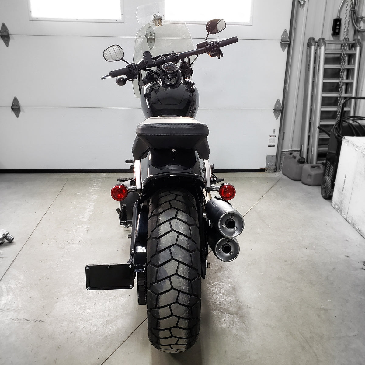 HARLEY FAT BOB - Side mount license plate bracket 8"x5" - Bolt-on ...