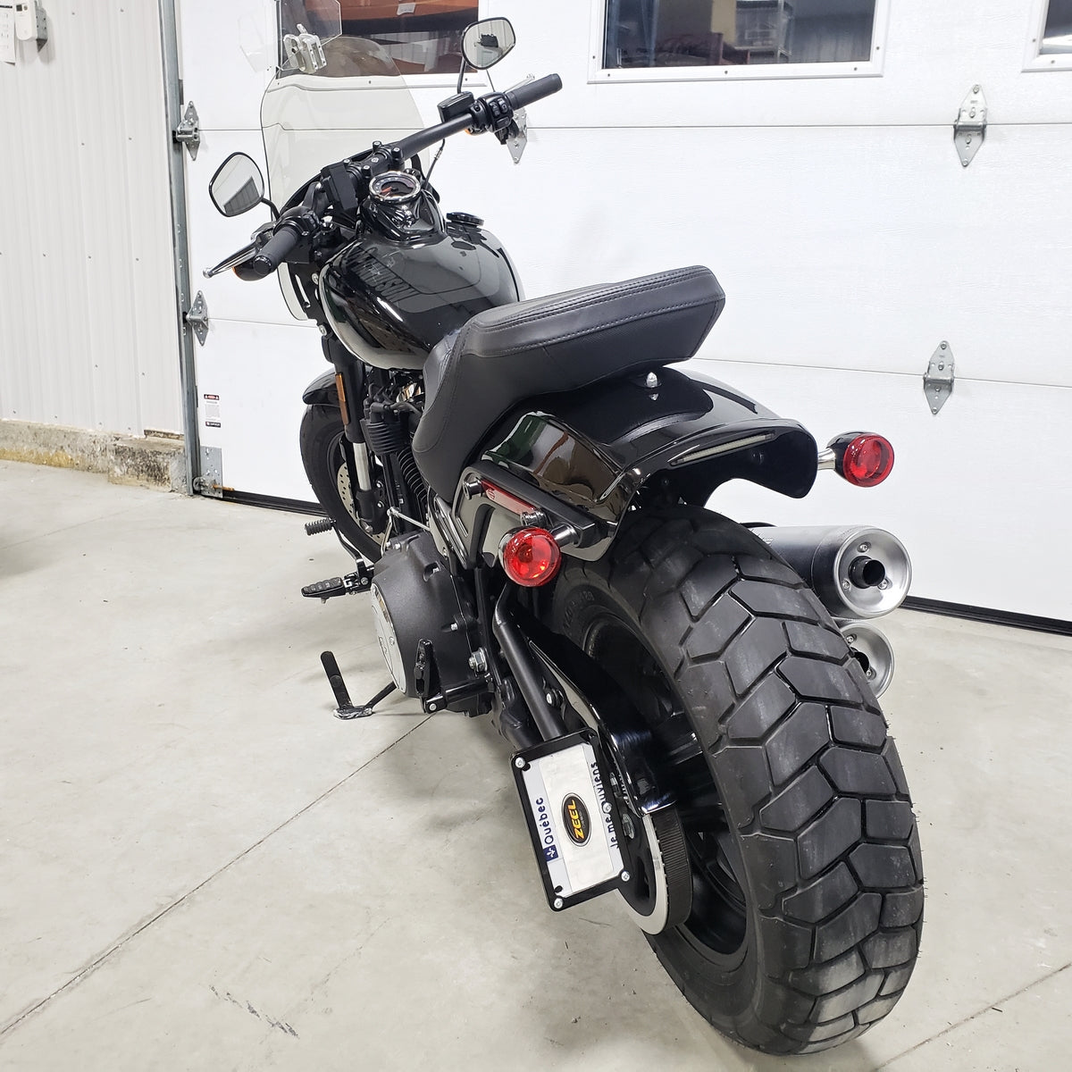 HARLEY FAT BOB - Side mount license plate bracket - Axle – ZEEL DESIGN